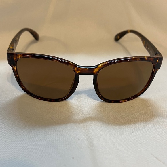 SUNCLOUD | Accessories | Suncloud Loveseat Polarized Lx Sunglasses | Poshmark